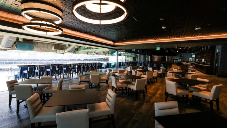 Gallagher Club - Astros Icebox